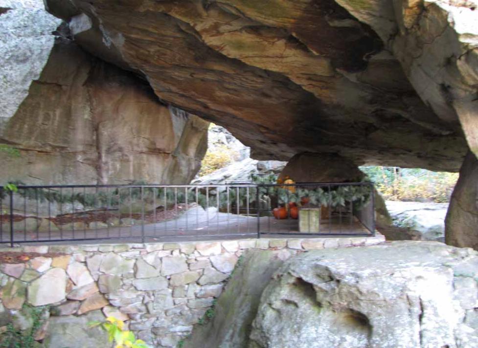 Amazing Lookout Mountain, Rock City and Ruby Falls Cave at Tennessee ...