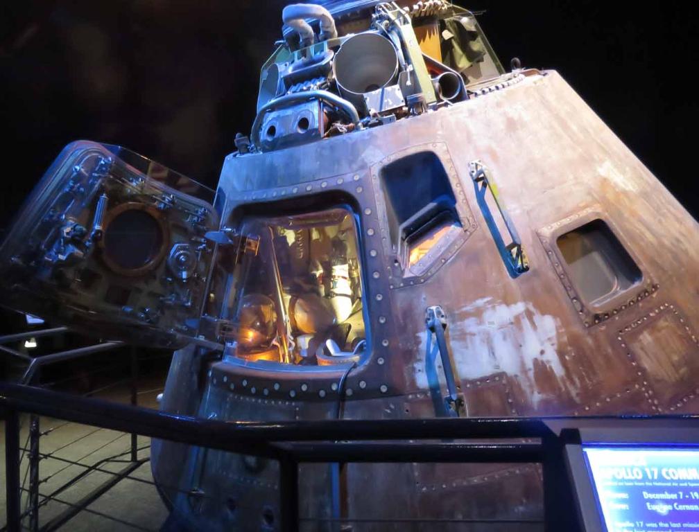 Happy Tour of NASA Space Center in Houston, Texas